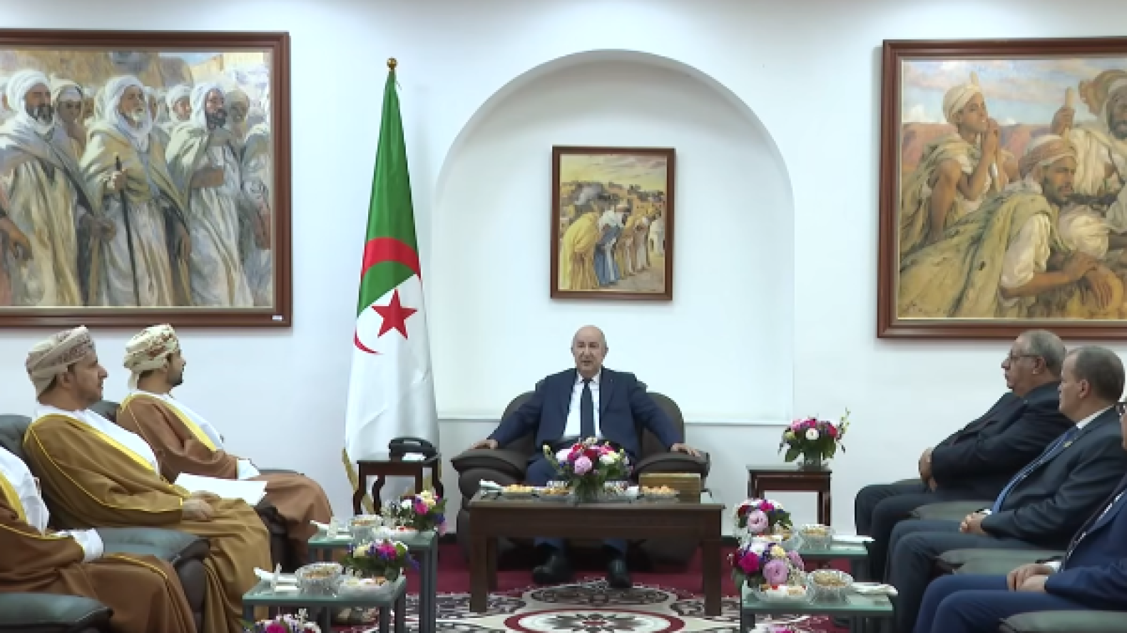 President Tebboune Receives Omani Minister of Commerce to Bolster ...